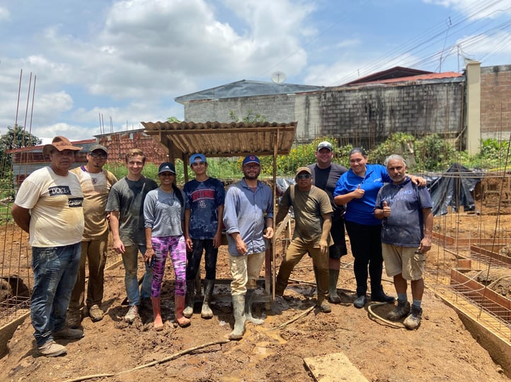 Community Construction and Renovation Helper | Volunteer in Costa Rica 2026